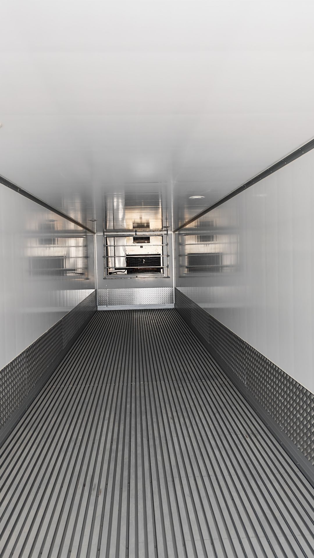 products-solutions/refrigerated-box-body | Tmco Group
